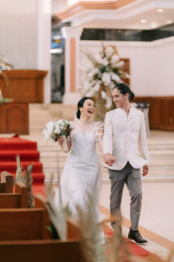 Modern Butterfly Sleeves | Philippines Wedding Blog