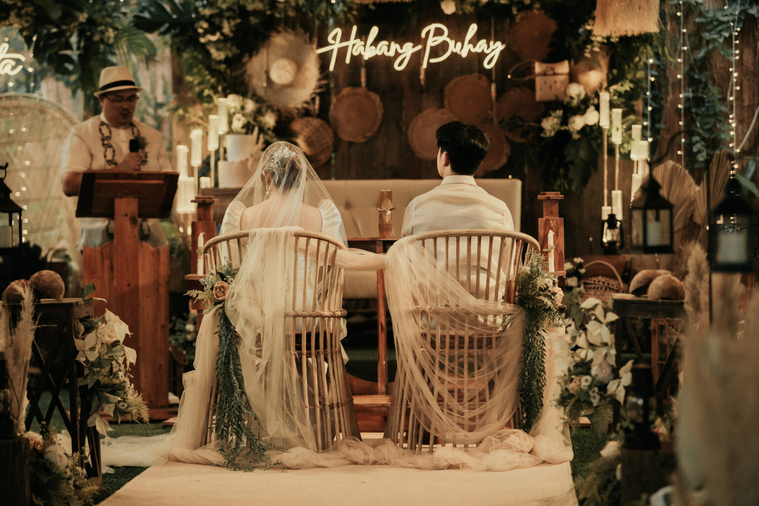 90s Theme Filipiniana Wedding | Philippines Wedding Blog